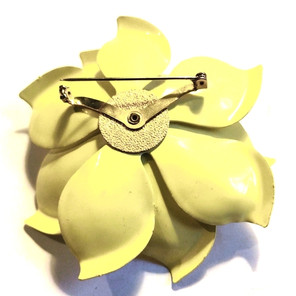 Unique Vintage | Jewelry | Vintage Poinsettia Large Yellow Enamel Metal ...